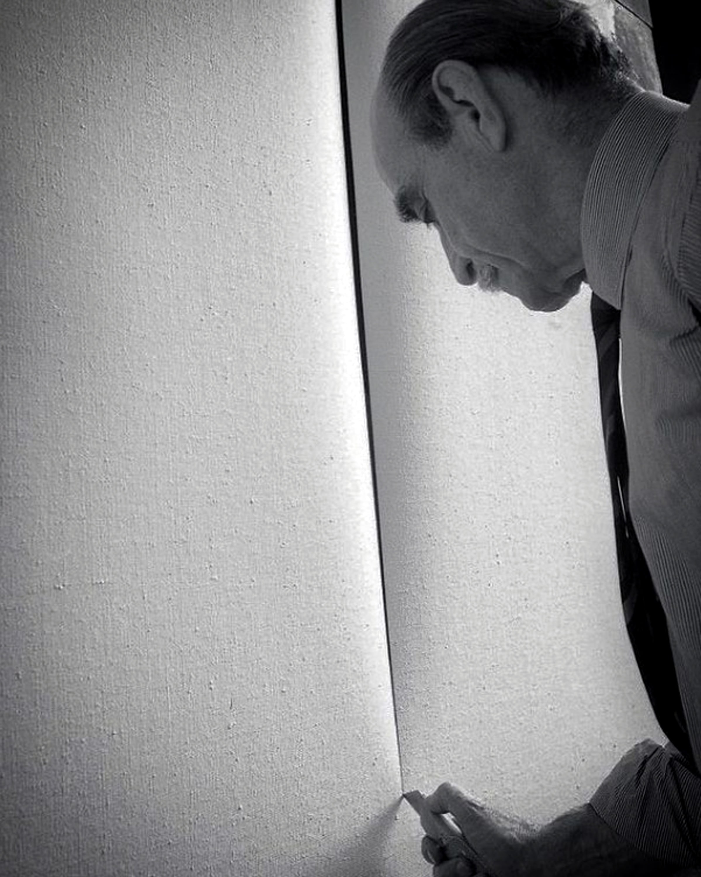 Lucio Fontana – Disruptive Art Gallery